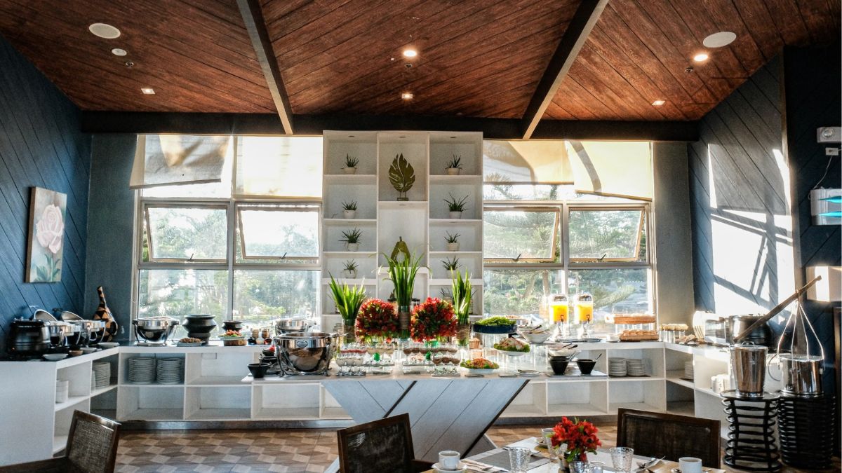 This Breakfast Buffet in Tagaytay is Only P45 For Your Fave Third Wheel