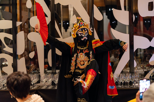 Chinese Classics Get a Luxe Upgrade at Solaire North's Red Lantern