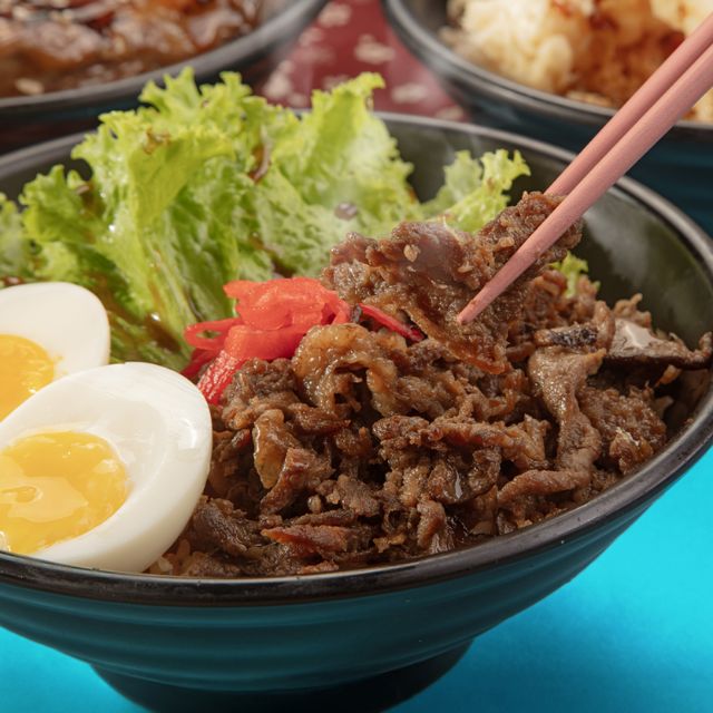 Credit Card Promos for September 2025: Dining, Travel, Shopping Deals