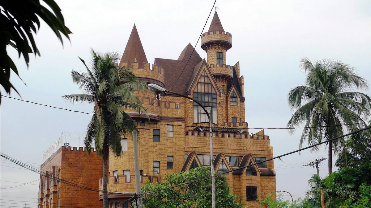 After 36 Years, Cubao's Iconic Chocolate Lover Is Closing Shop
